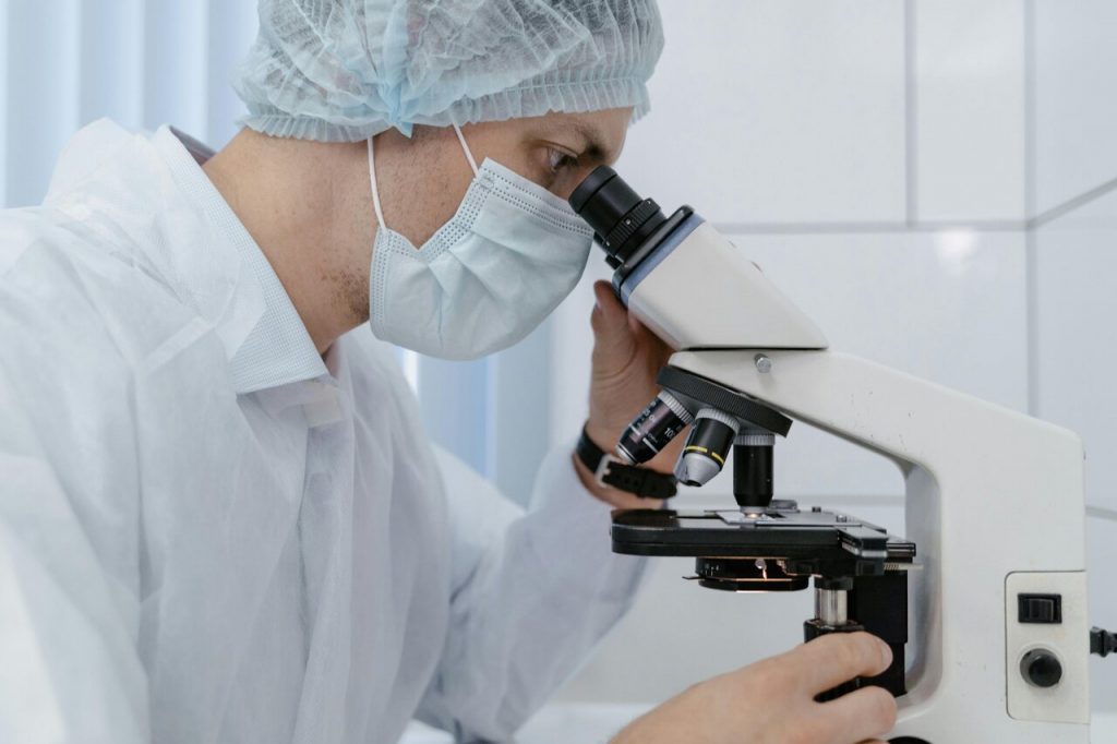 Microscopia eletrônica de varredura: como funciona?